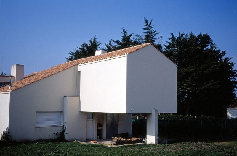 Franck Gérard The Outer Box – on borders of public and private – HYPER ...